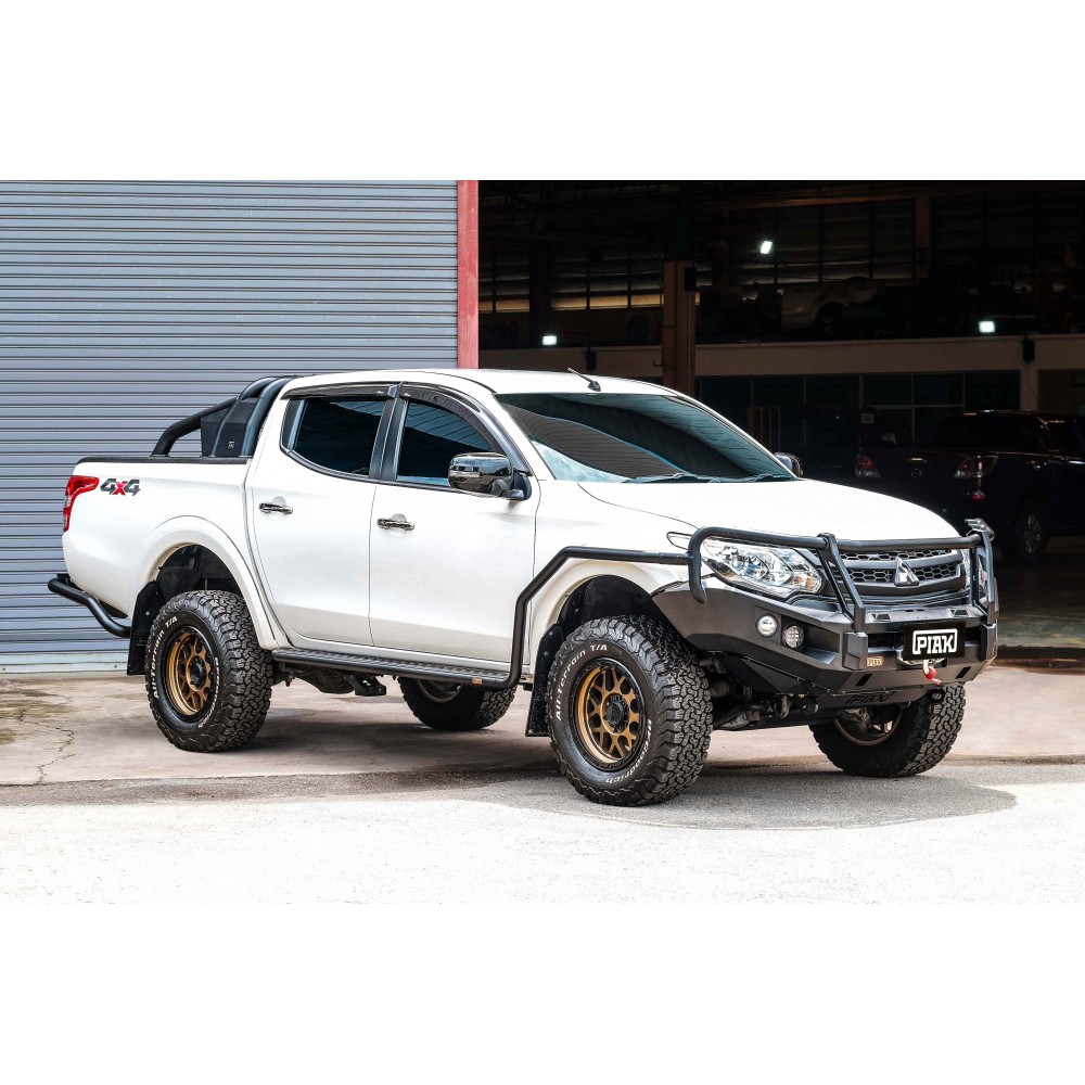 Piak Side Steps and Rails (Mitsubishi MR Triton 2020 on)